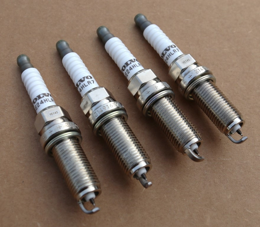 OEM Volvo XC70 T5 (2.0L) Spark Plugs (2015-2016) | Voluparts