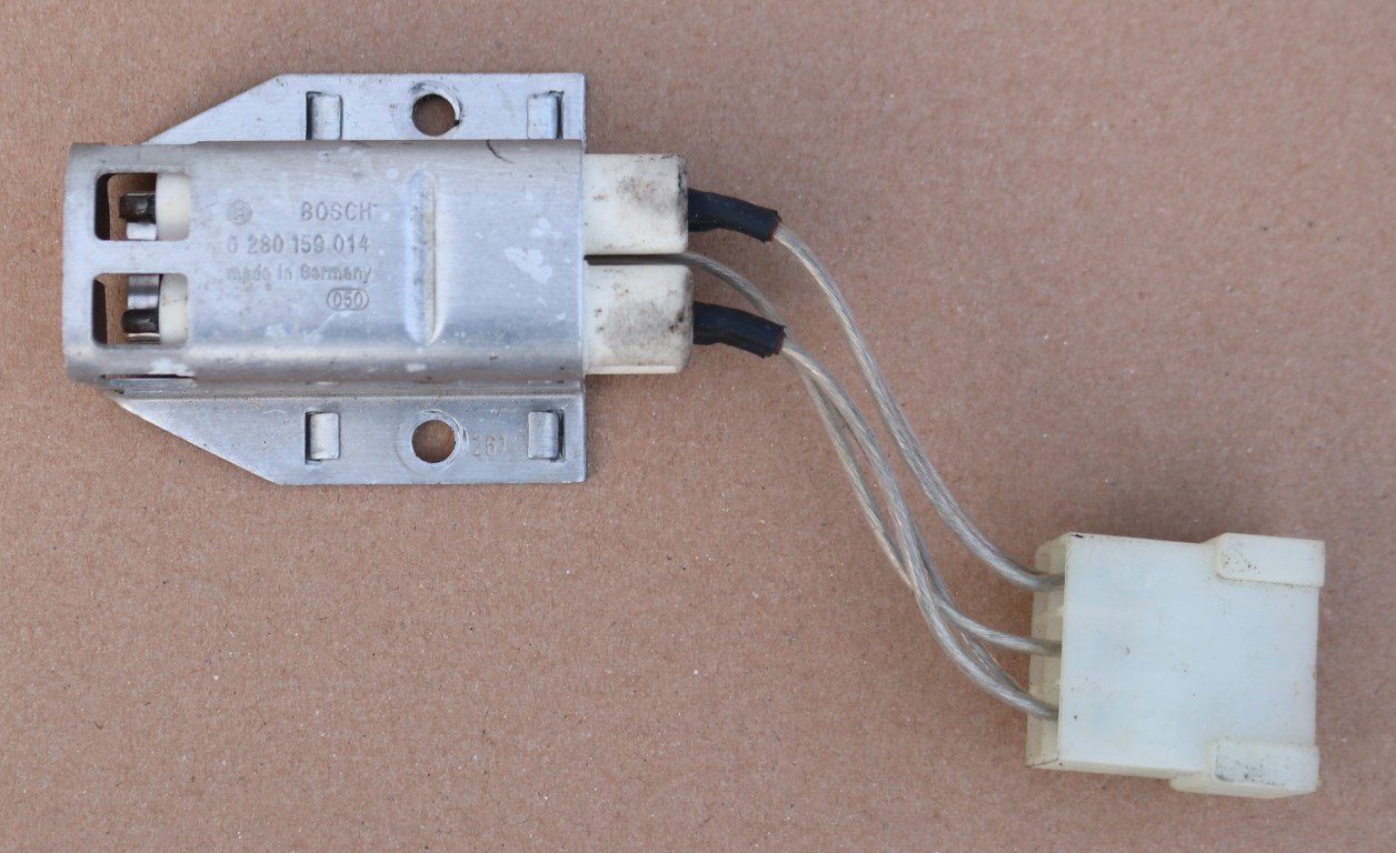 Bosch 0 280 159 014 Fuel Injection Resistor (USED) | Voluparts