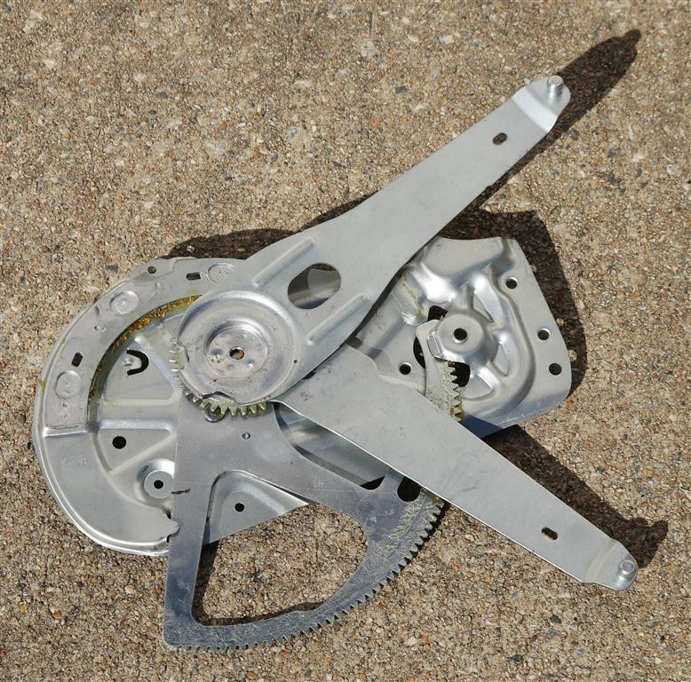 Volvo XC70 Window Regulators | Voluparts Online Store