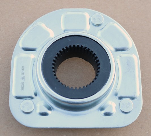 Volvo S60 Upper Strut Mount Plate (2001-2009) | Voluparts
