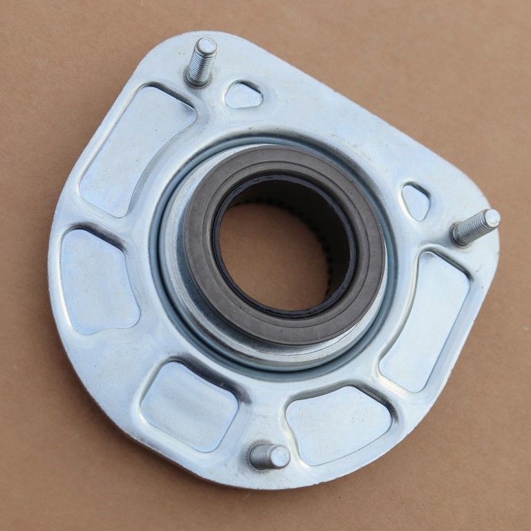 Volvo V70 Upper Strut Mount Plate (2002-2007) | Voluparts