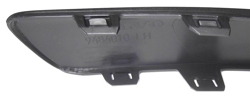 Volvo S60 Front Bumper Side Moulding | 2001 2002 2003 2004