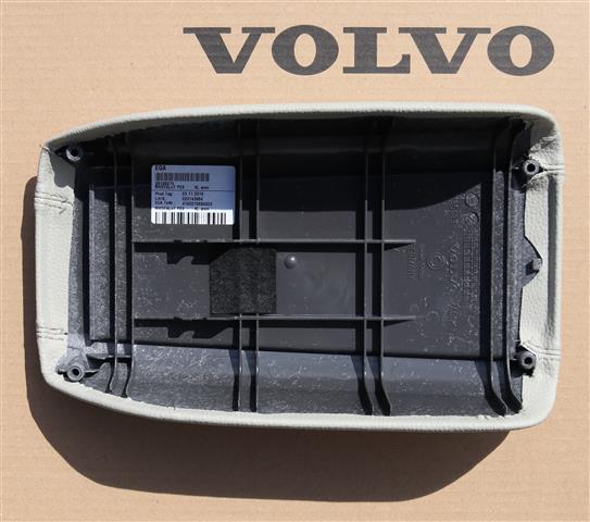 Volvo S80 Armrest Cover - OAK/ARENA (1999-2006) | Voluparts