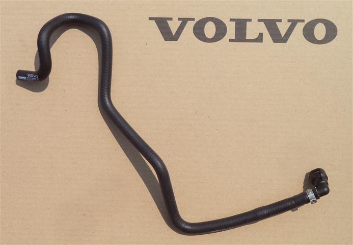 Volvo XC90 3.2 Coolant Tank Bleeder Hose (2007-2014) | Voluparts
