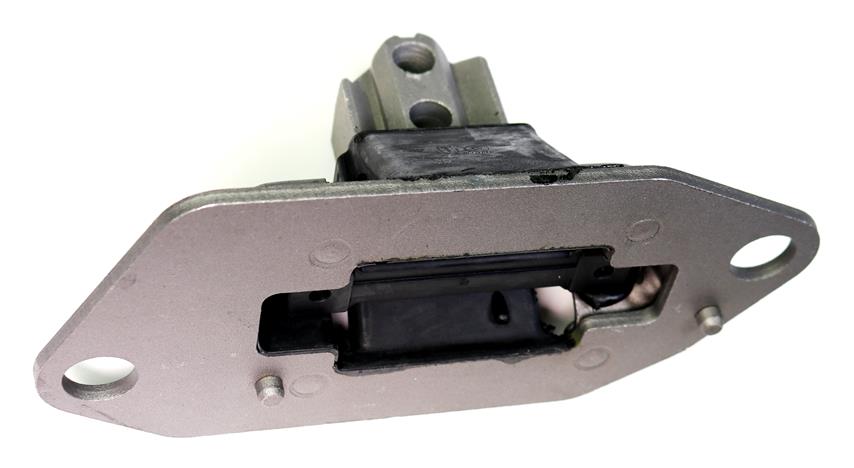 Volvo V70 Right Engine Mount (2001-2007) | Voluparts Online Store