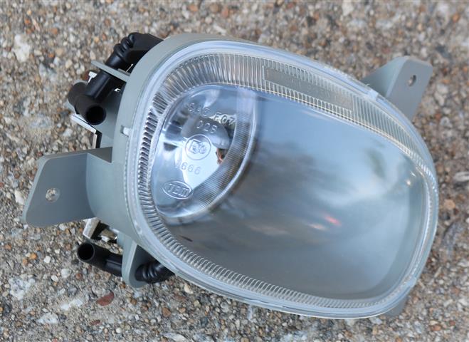 Volvo S80 Fog Light Assembly (1999-2006) | Voluparts Online Store