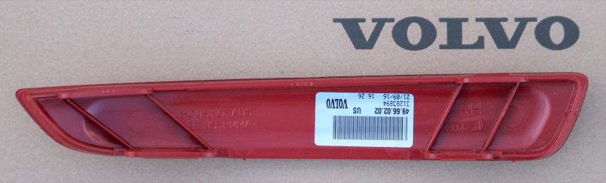 Volvo C30 Rear Bumper Reflector (2011 2012 2013) | Voluparts