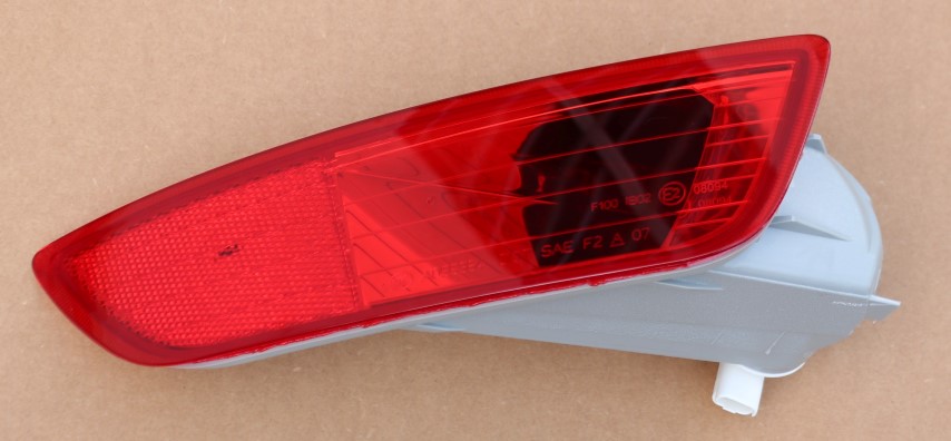 Volvo XC60 Rear Reflector (Right Side) | 2010 2011 2012 2013