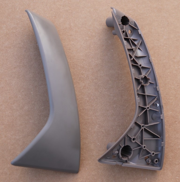 Volvo V70 Passenger Side Inner Door Pull Handle For 2001-2007 Models