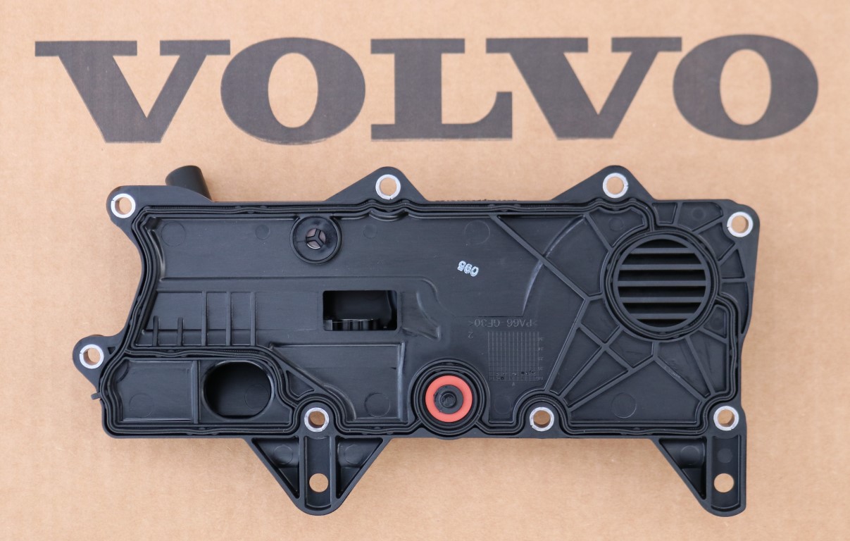 OEM Volvo XC70 T5 (2.0L) PCV Oil Trap (2015-2016) | Voluparts