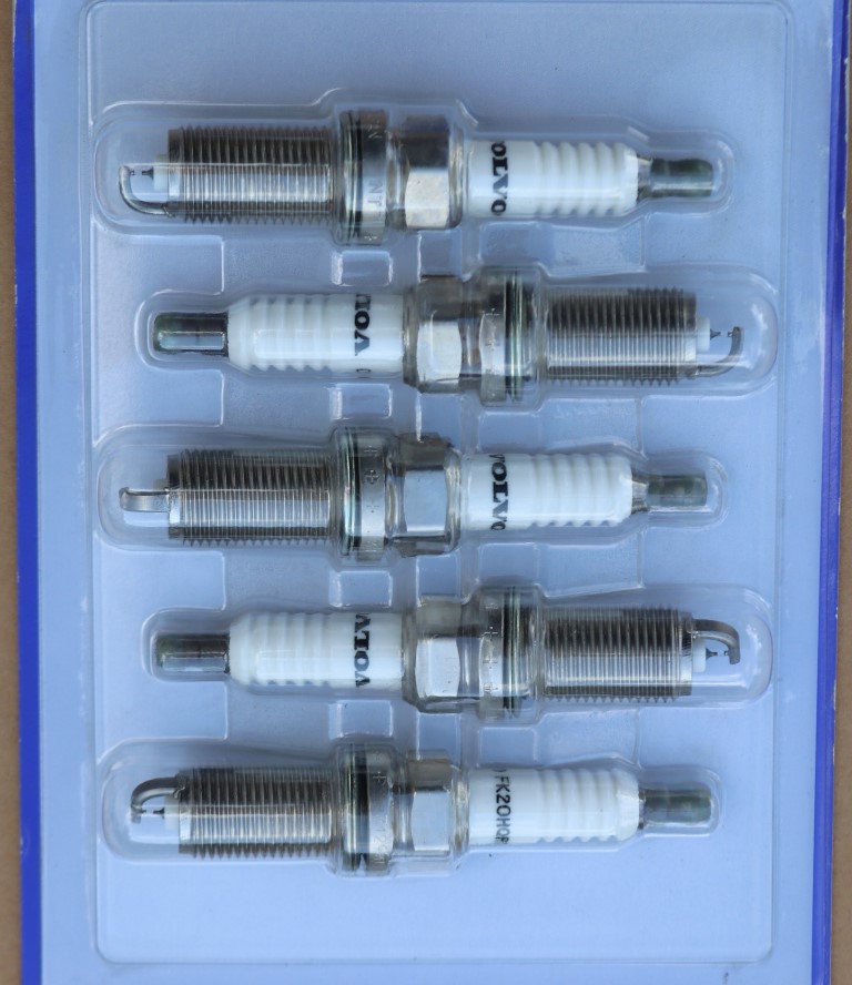 2012 Volvo S60 (2.5L) Spark Plugs - OEM Set | Voluparts Online Store