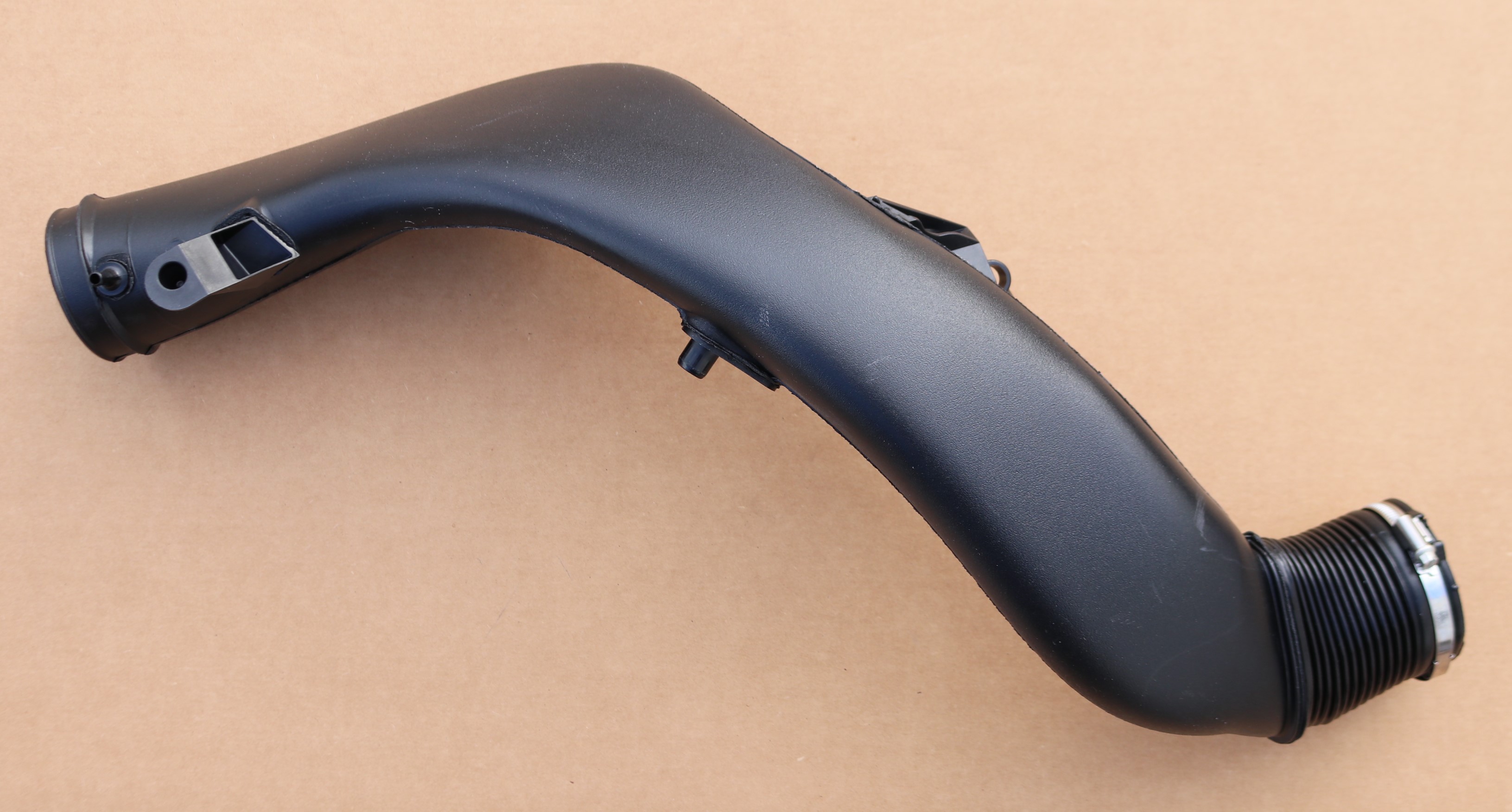 Volvo XC70 T6 Air Intake Hose (2009-2015) | Voluparts Online Store