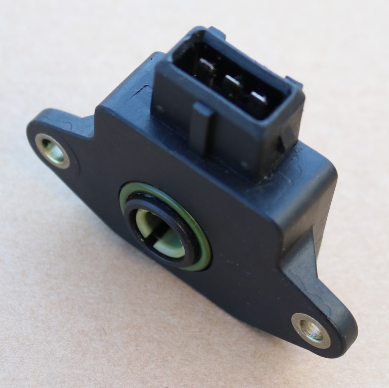 Volvo 960 Throttle Position Sensor (1992-1997) | Voluparts
