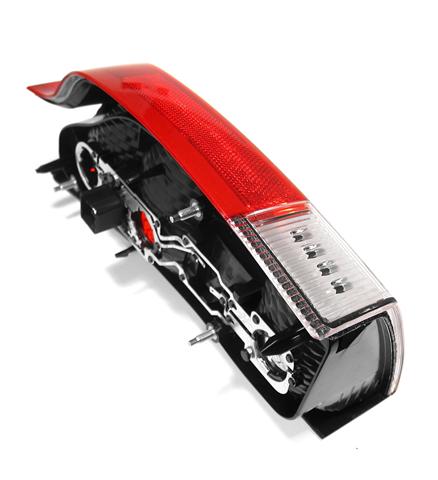 Volvo V70 Lower Tail Light Assembly (2005 2006 2007) | Left or Right