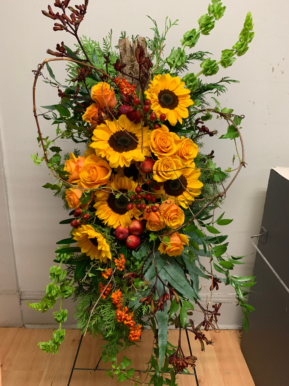 Autumn easel - Mill Street Florist