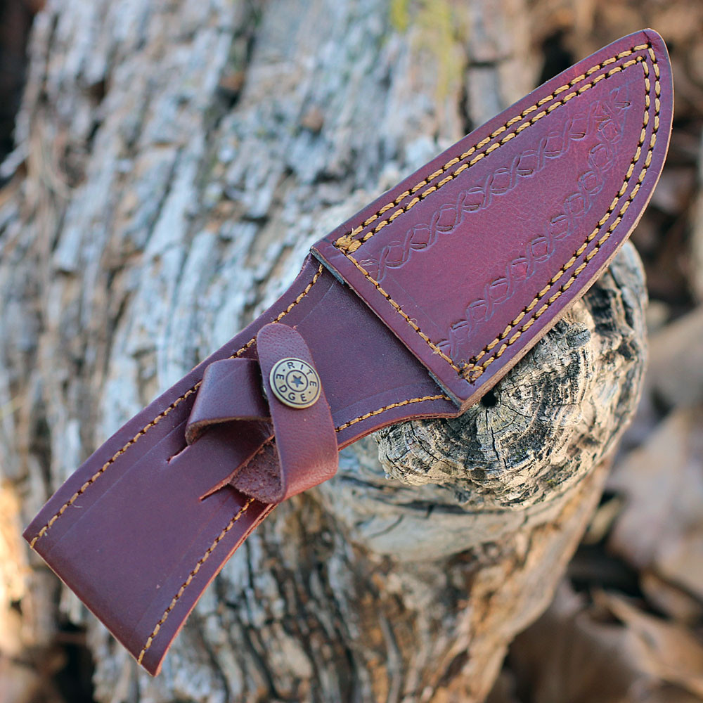 Damascus Blades | Walnut Hunter | Knifeworks