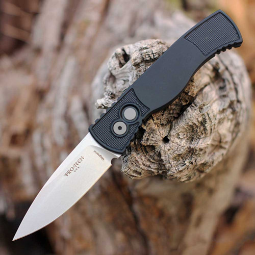 PRO-TECH KNIVES