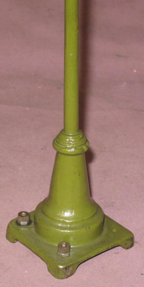 59 Gooseneck Lamp Post (6+) - All Aboard Train Shoppe