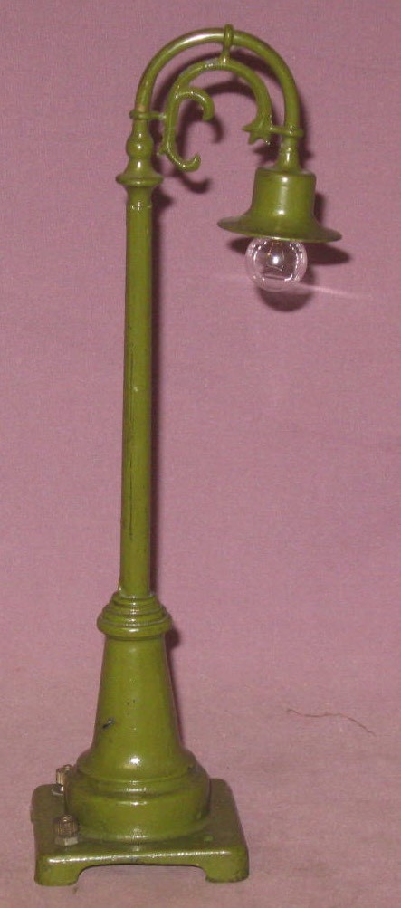 59 Gooseneck Lamp Post (7) - All Aboard Train Shoppe