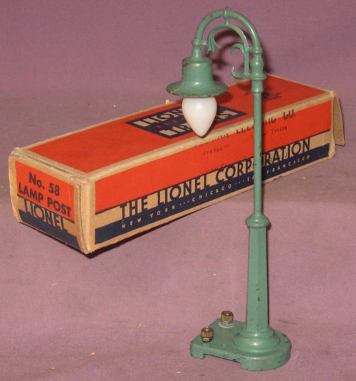 58 Gooseneck Lamp Post: Dark Green (6+/OB) - All Aboard Train Shoppe