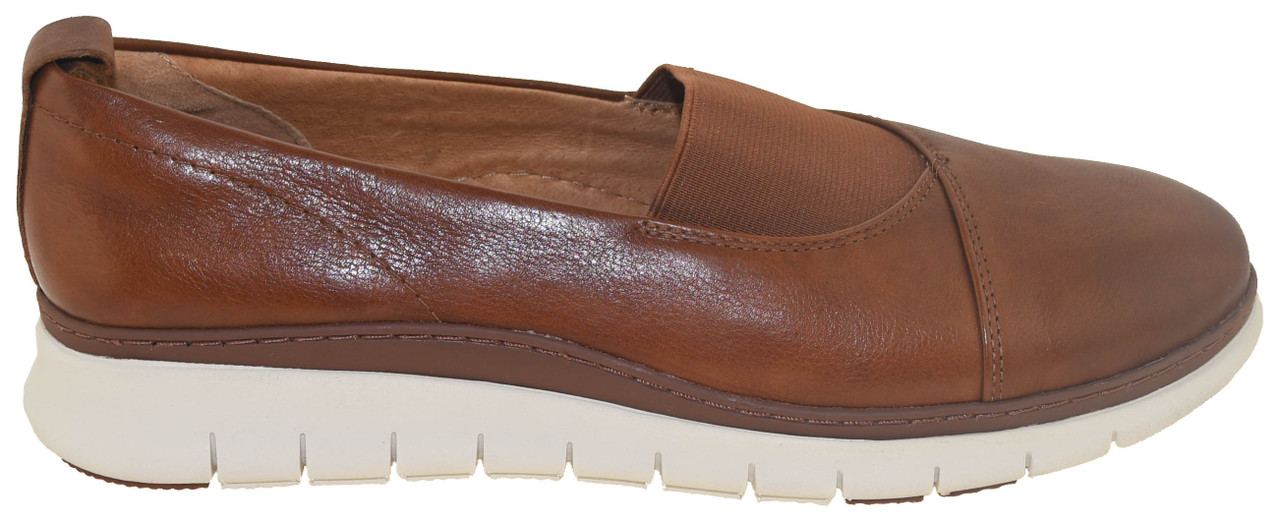 Vionic Women's Fresh Linden Walking Loafer Mocha - Right Foot Shoes