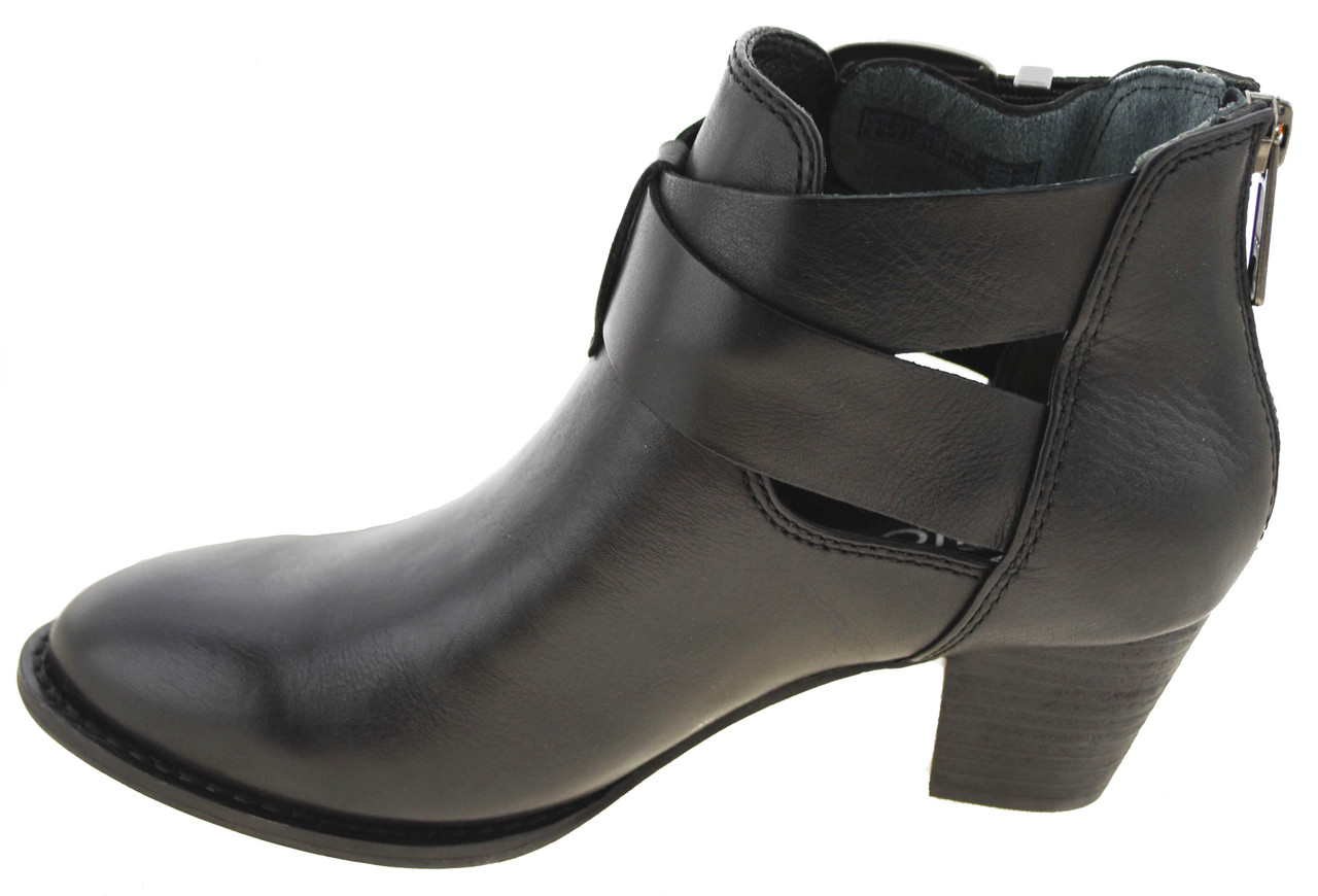 Vionic Women's Upright Rory Ankle Boot Black Style 322 - Right Foot Shoes