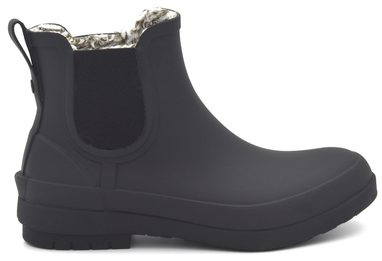 Bogs Women's Amanda II Waterproof Chelsea Boot 72703 001 - Right Foot Shoes