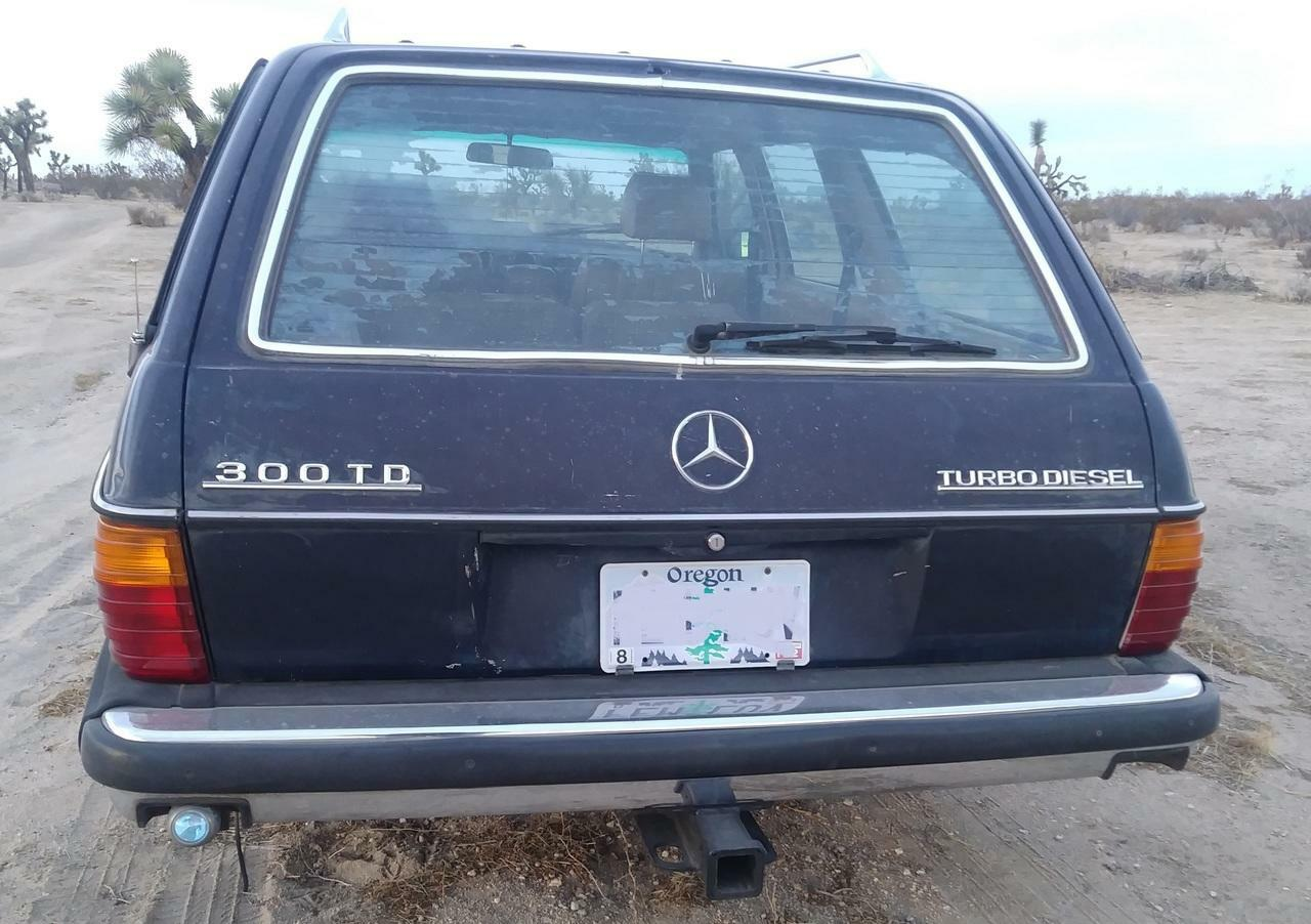 Product Feature: Hard-to-Find New W123 Seals and Trim - MBZ Parts