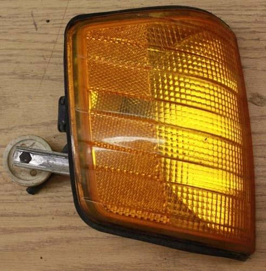 Mercedes Turn Signal Assembly Right W201 190E 190D