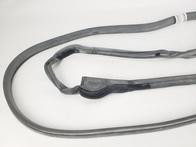 Mercedes Door Seal Rear Right New OEM W109 W108 Long Wheelbase