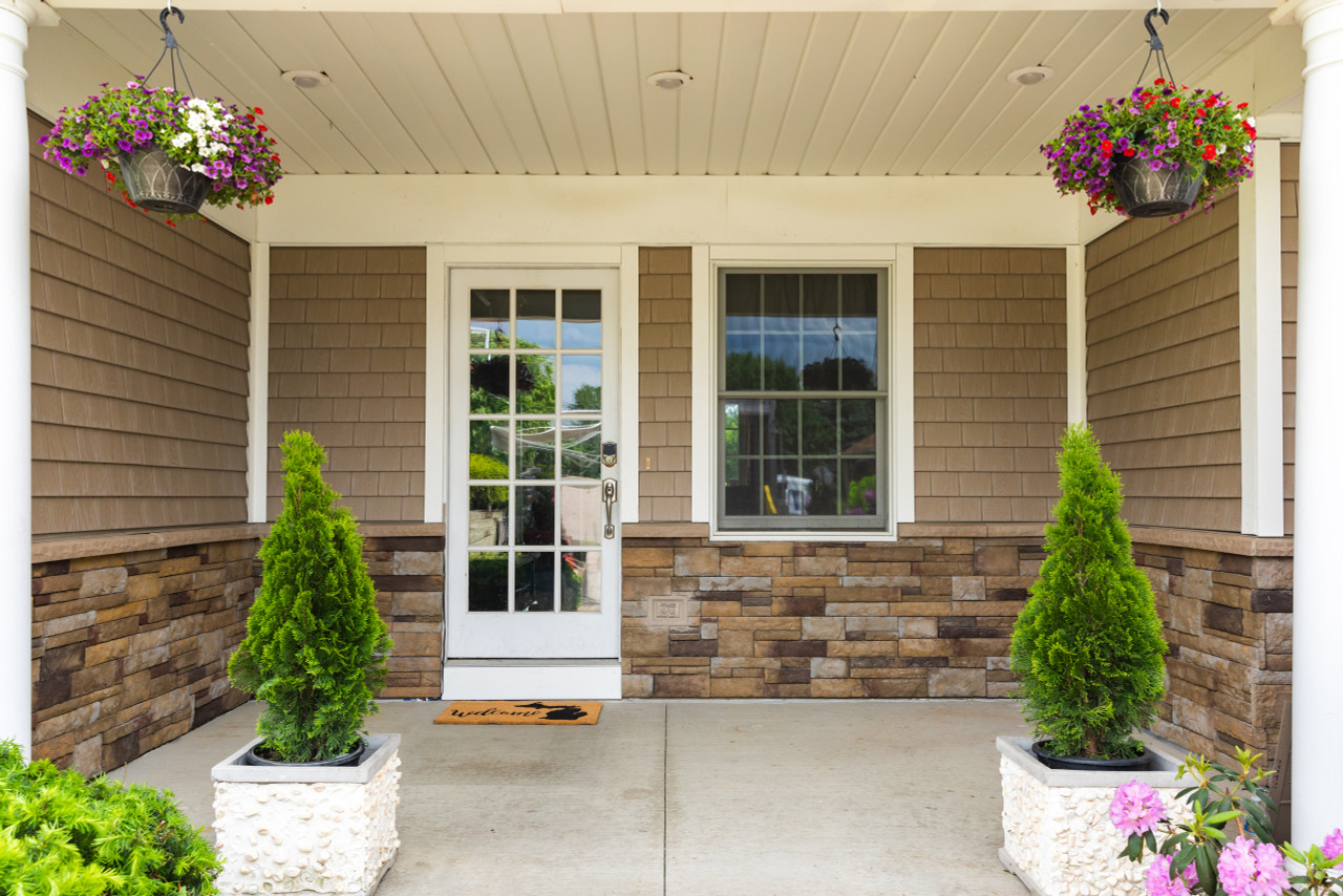 Grayne Shingle Vinyl Siding