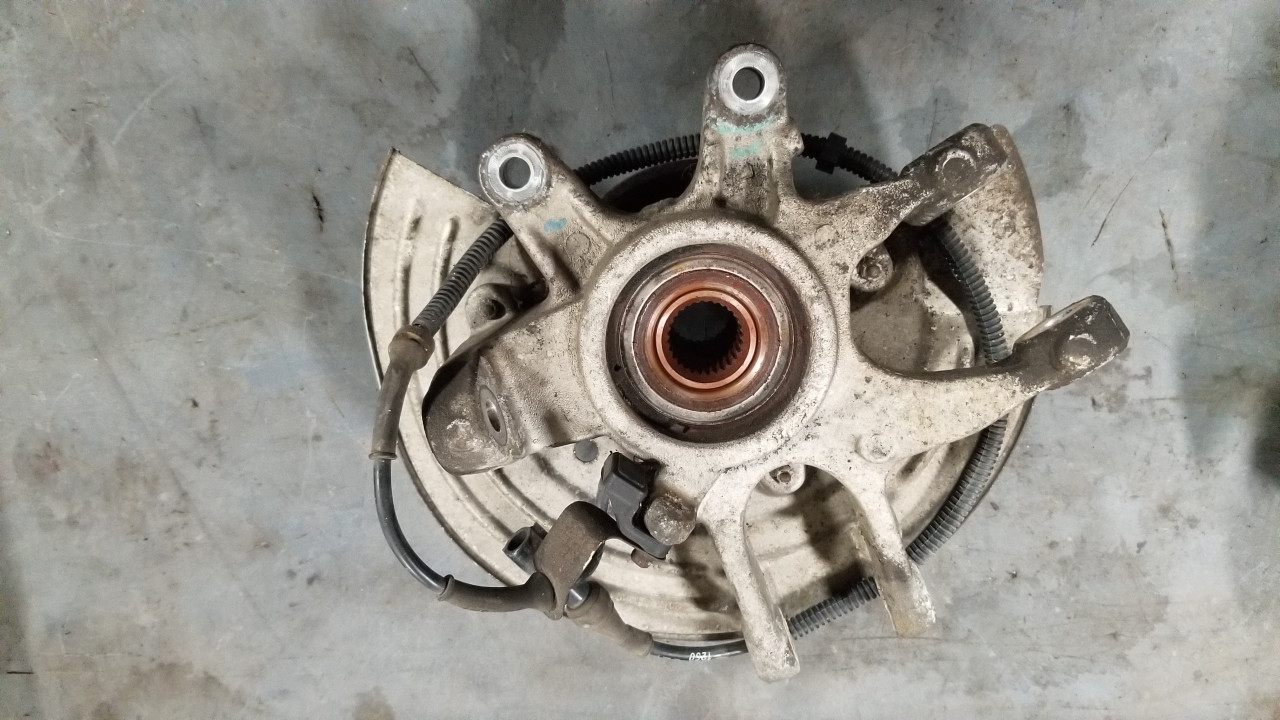 2000 2001 2002 JAGUAR S-TYPE REAR LH Driver SPINDLE KNUCKLE WHEEL HUB