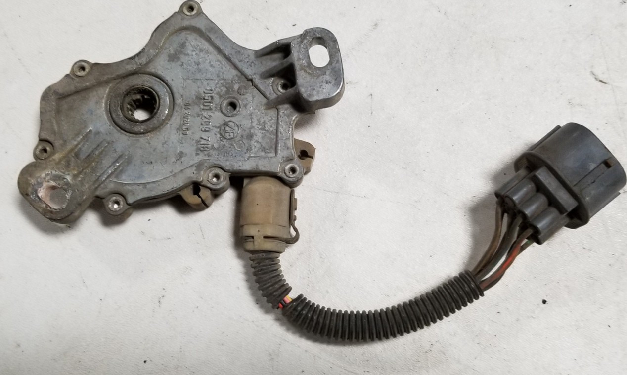 1999 to 2004 LAND ROVER DISCOVERY 2 II Transmission Neutral Safety ...