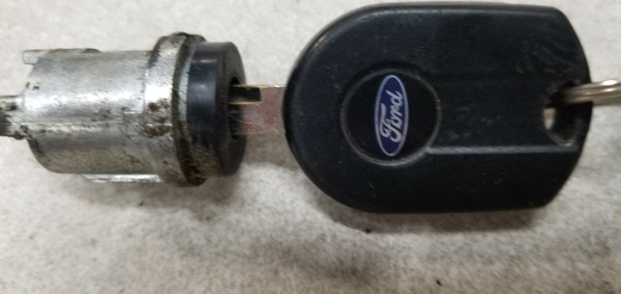 2009 10 11 2012 Ford Flex Ignition Key Set with Door Lock