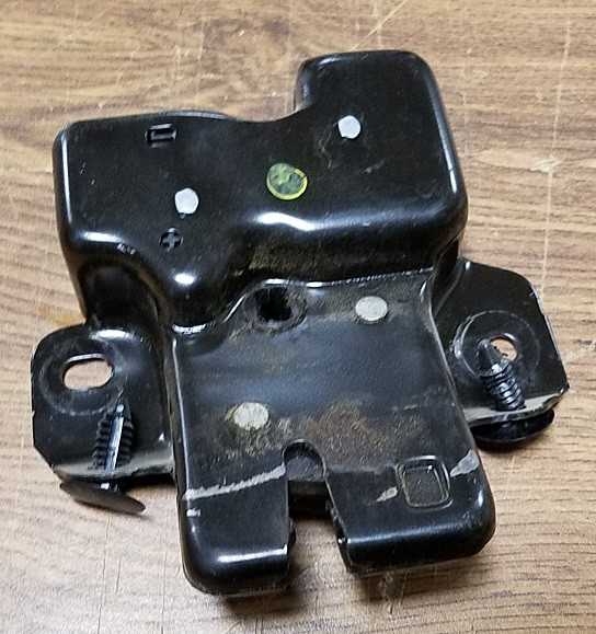 1993 1994 1995 1996 Lincoln Mark VIII Trunk Latch - WWW.TBSCSHOP.COM