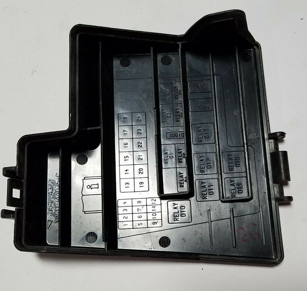 2000 2001 2002 Jaguar S-Type S Type XW4T-14A075-C Under Hood Fuse Relay ...