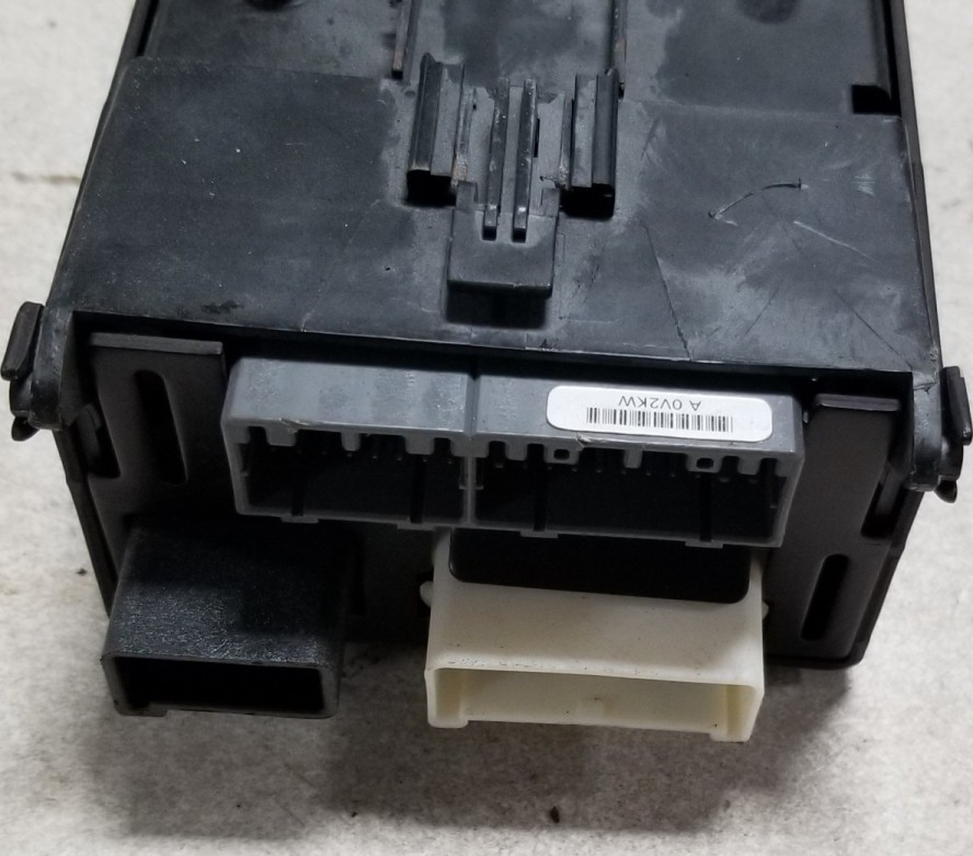 1995 1996 1997 Lincoln Town Car Lighting Control Module LCM F7VB-13C788-AA