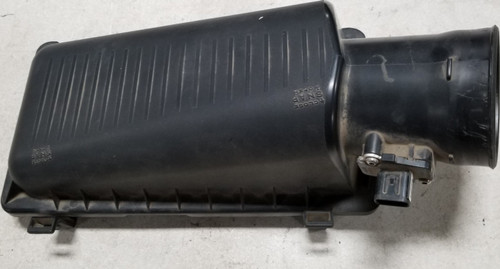 2003-2006 LINCOLN LS Intake Air Box Airbox with MAF V8 3.9L Assembly
