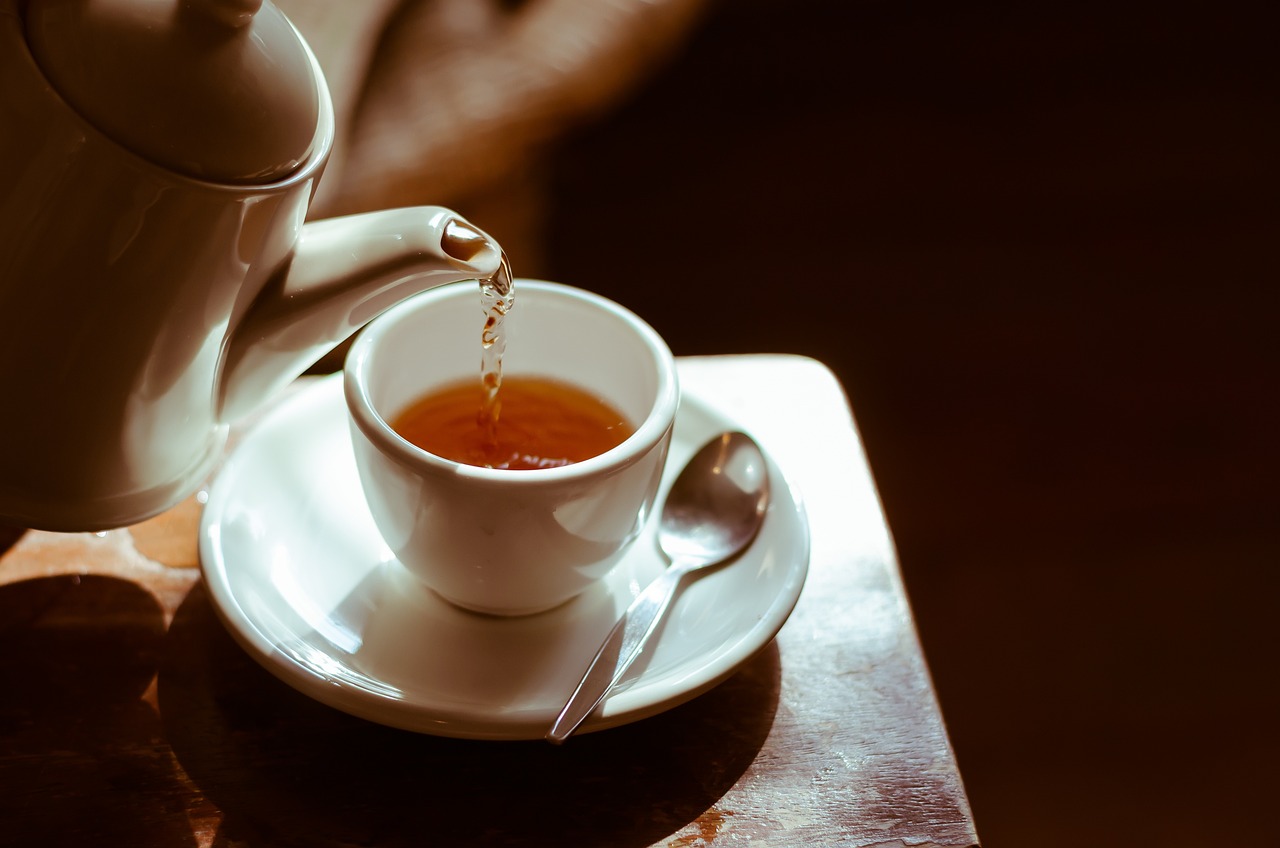 How is Tea Decaffeinated? - Nelson's Tea