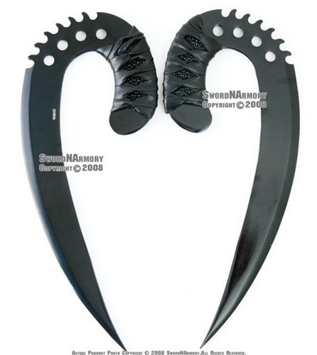 Claws of Riddick Dagger Knife Chronicles of Riddick with Stand