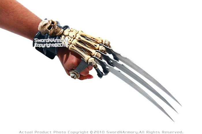Zombie Gear Demon Bones Tri-Bladed Fantasy Hand Claw