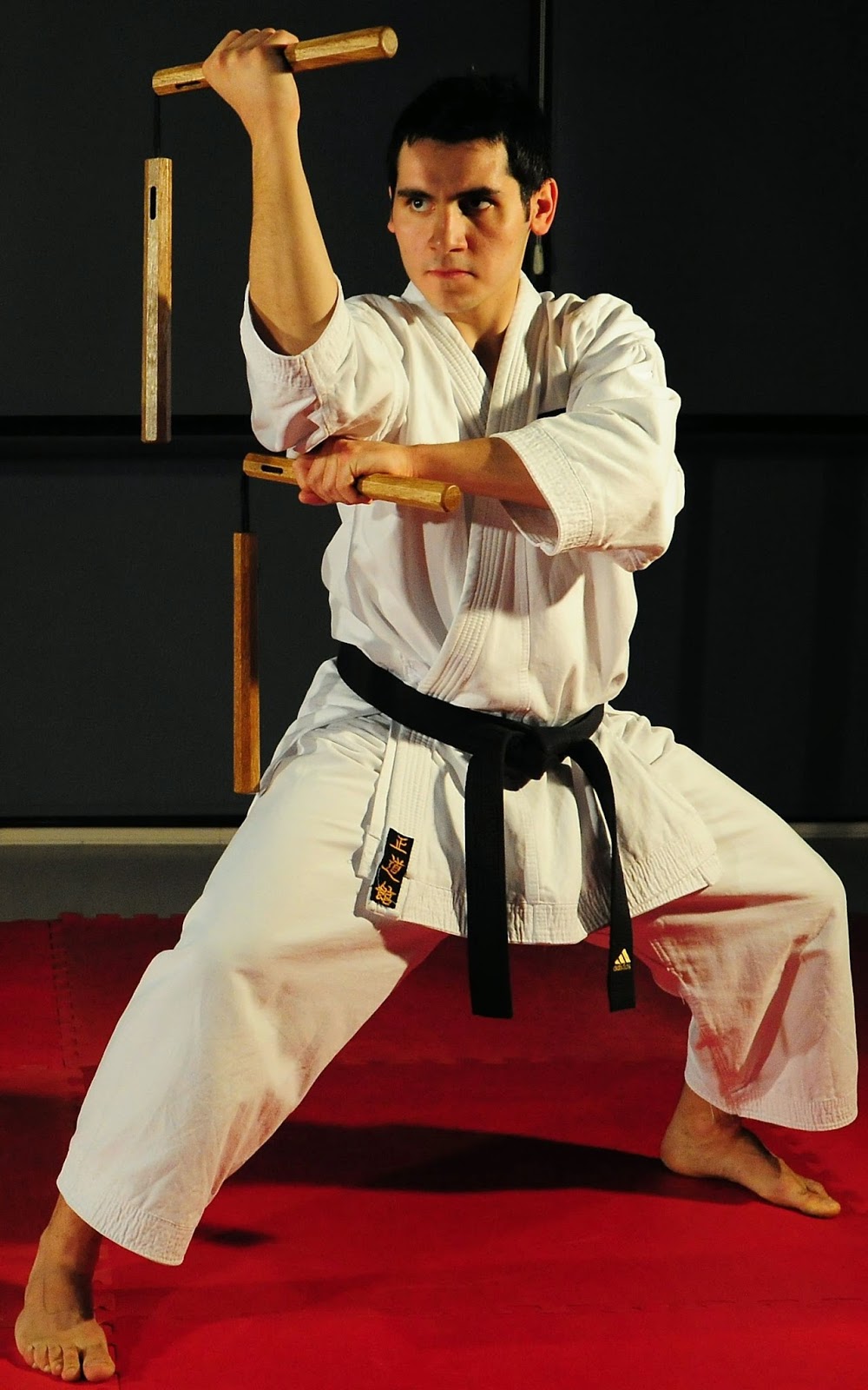 5 Martial Arts Moves Using Nunchaku (Nunchucks) - Sword N Armory
