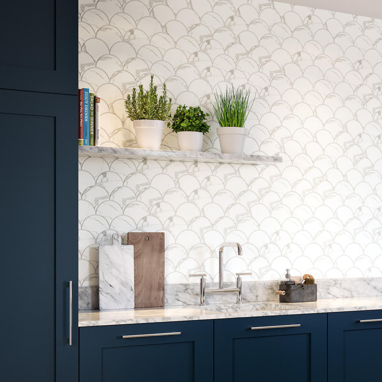 Scales Calacatta Matt 30.7x30.7cm | Tile Warehouse