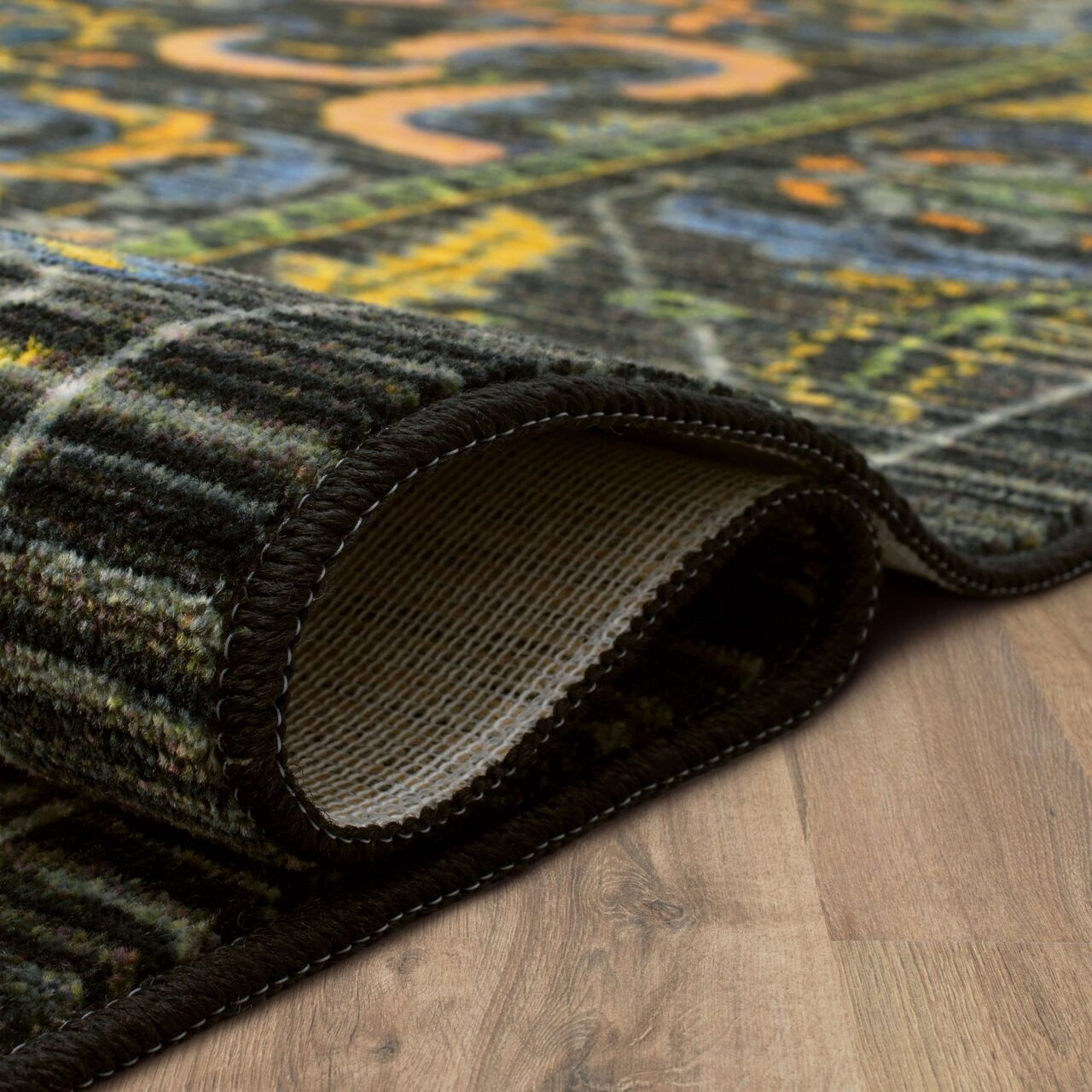Mohawk Home Ingenue Black Machine Tufted Polyester Area Rug - 2' 6" X ...