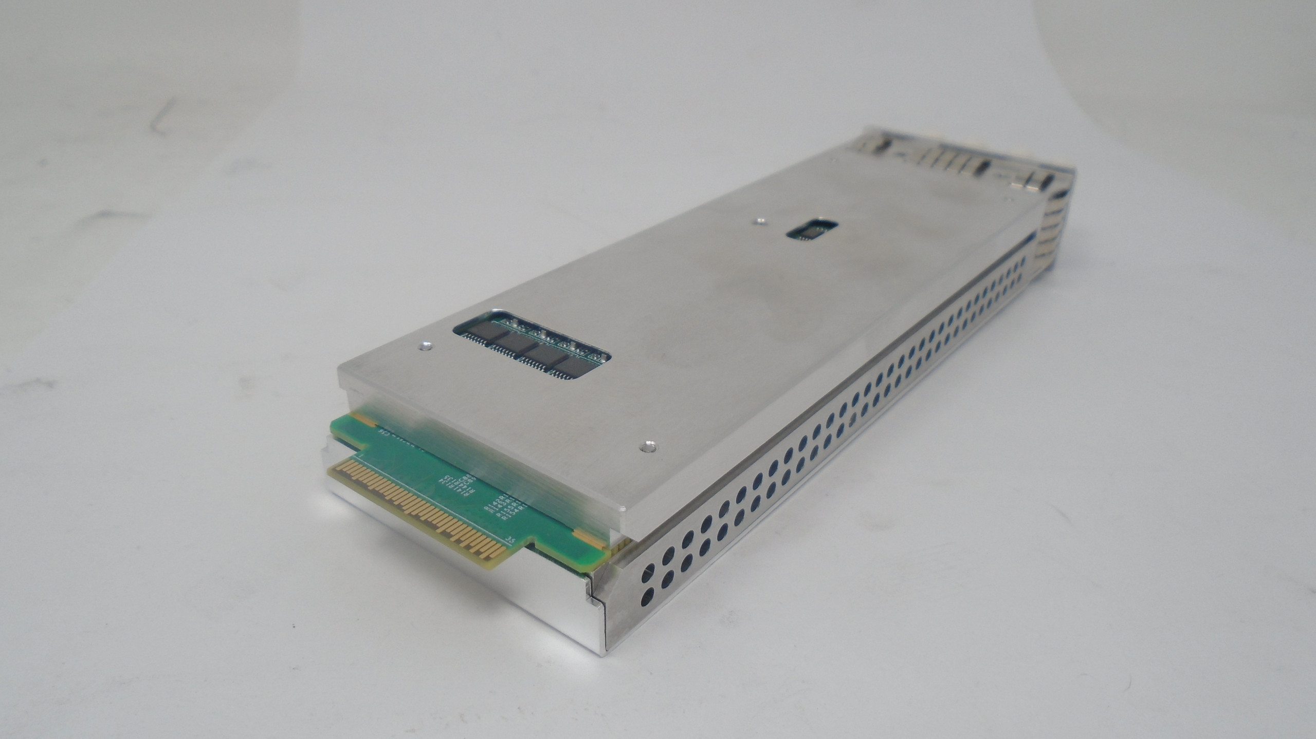 Coriant HIGH POWER VARIABLE-GAIN PRAMP WITH OSC - ER 81.71T-O2PAOHER-R6 ...