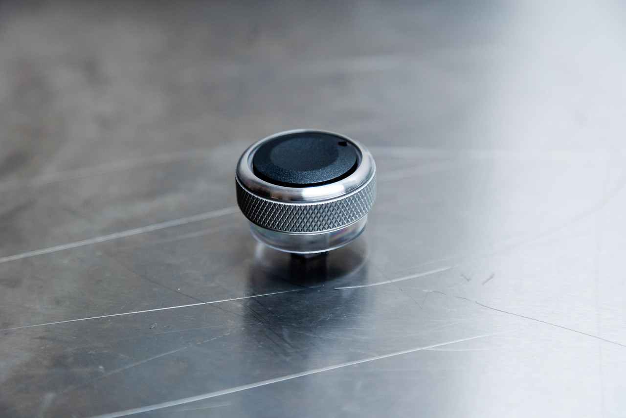 Silver AC Control Knobs - Focus On Performance