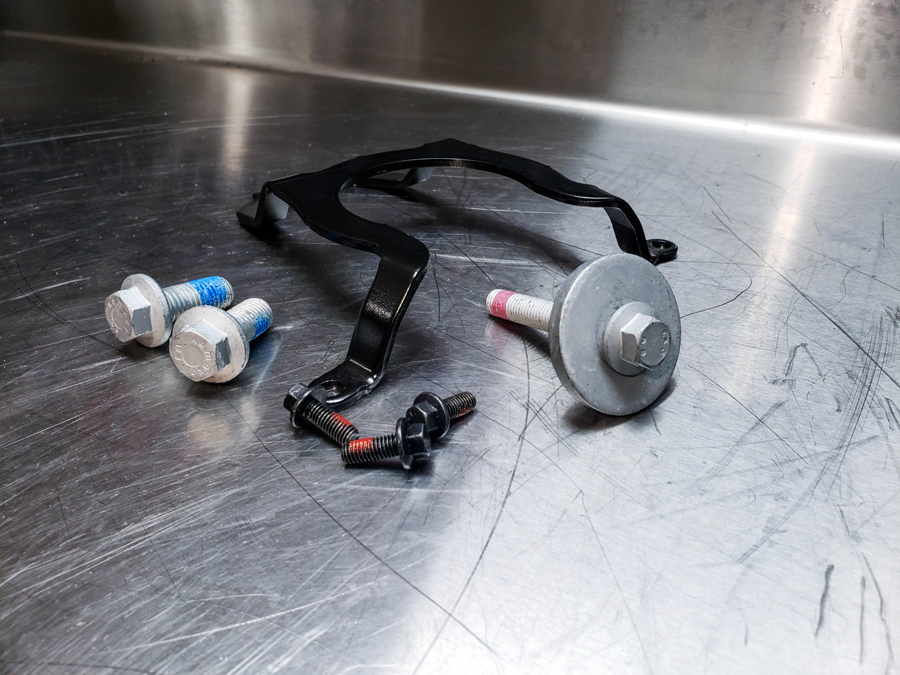 Front Wheel Bearing / Hub Locking Brace - Focus On Performance