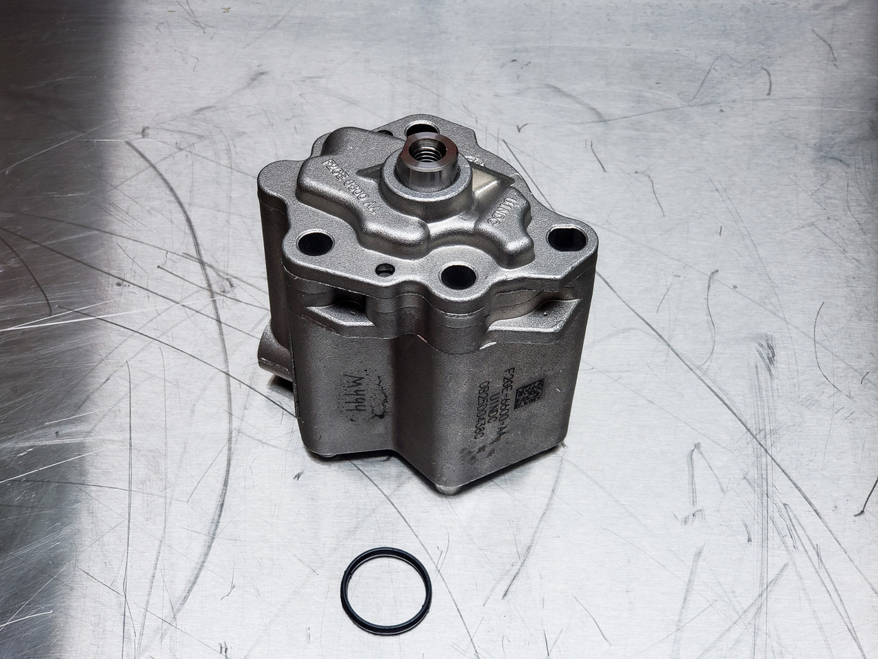 Oil Pump Ecoboost 2.0 & 2.3L GENUINE FORD - Focus On Performance