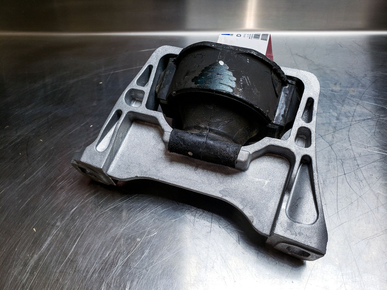 Focus ST250 Engine mount GENUINE FORD - Focus On Performance