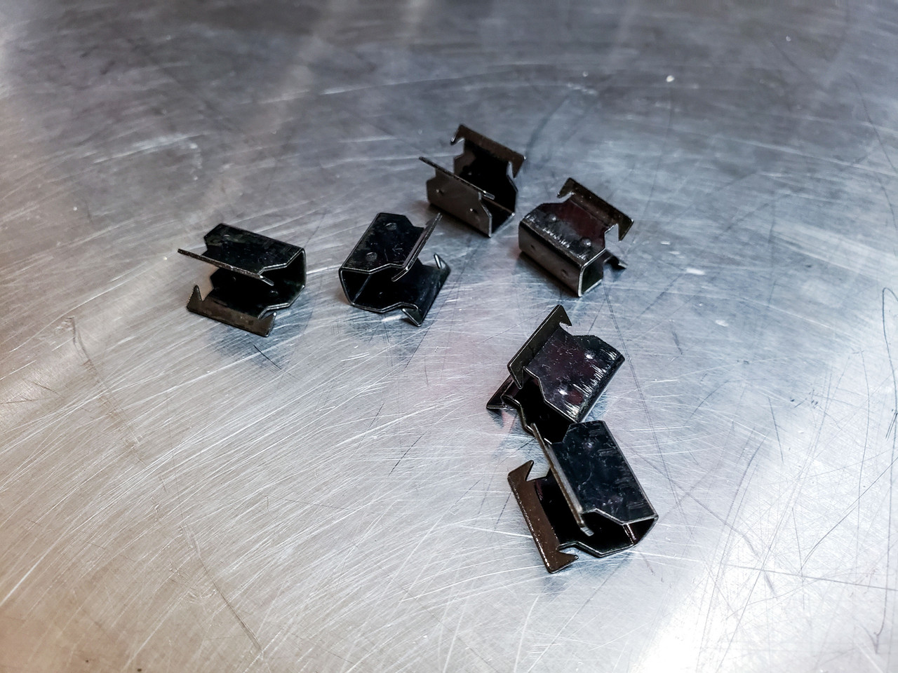 Lower windscreen trim clip SET - Focus On Performance